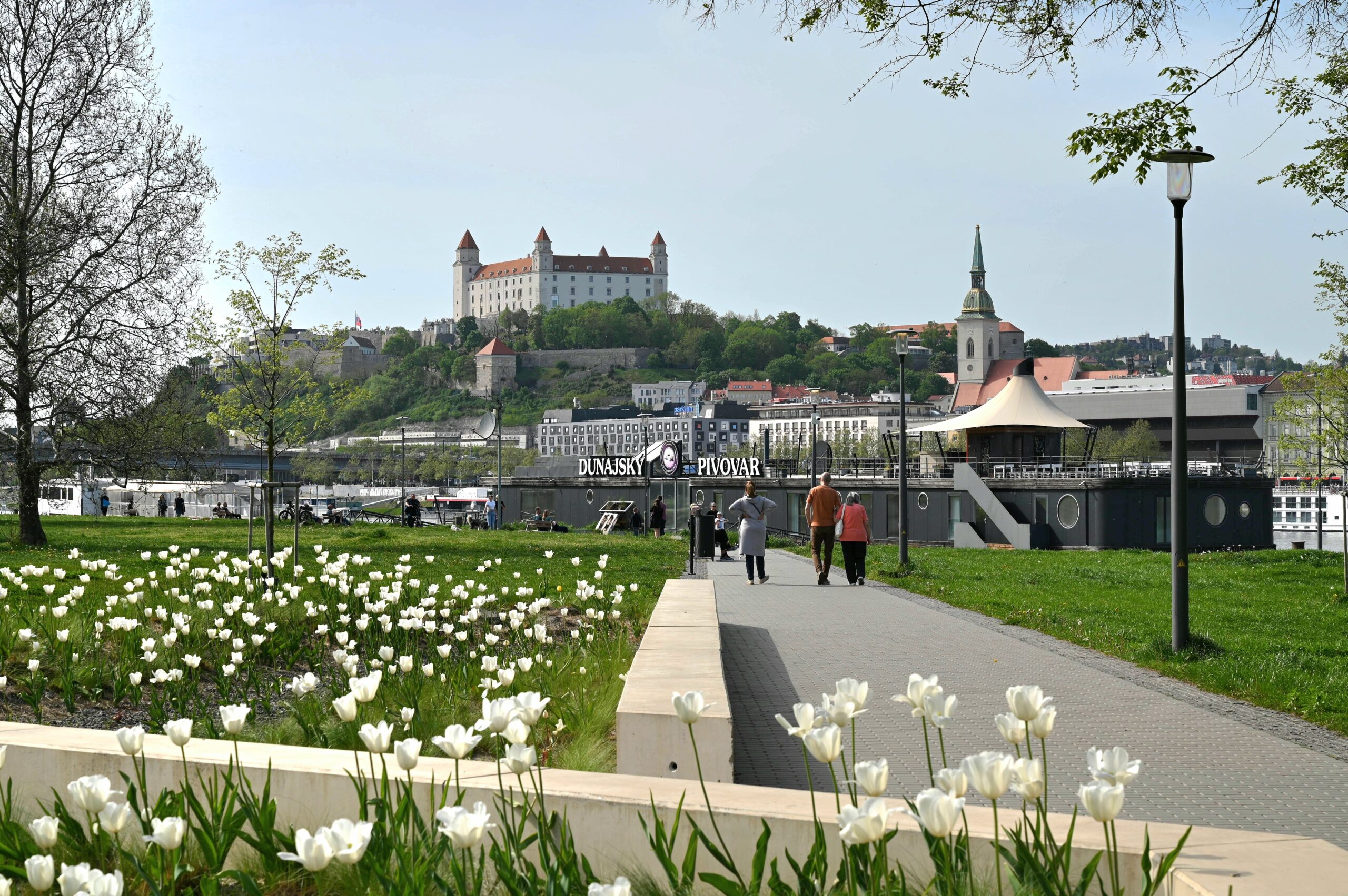 Petrzalka Waterfront - maponaut | Bratislava Travel Guide | Top 10