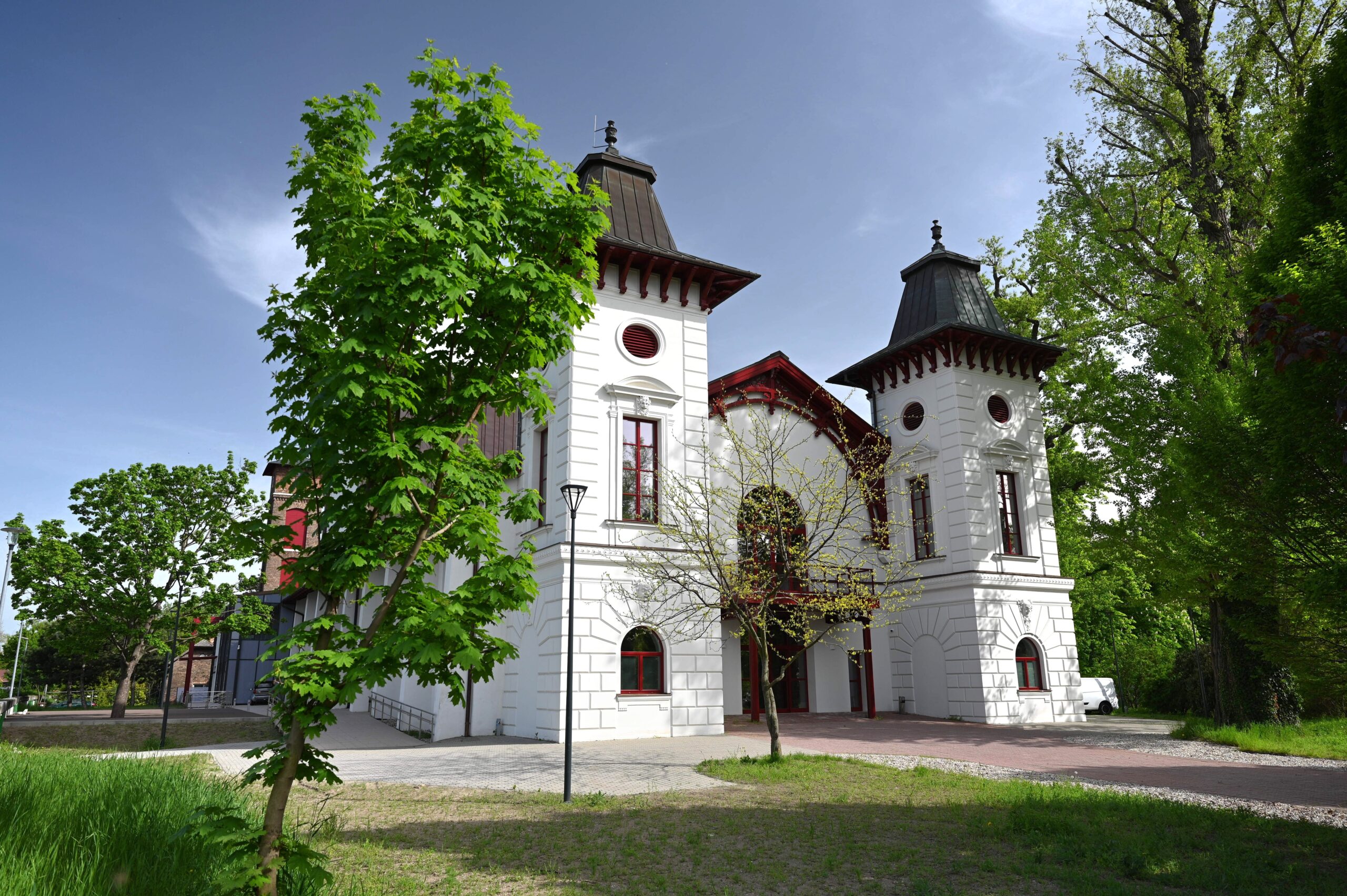 Petrzalka Waterfront - maponaut | Bratislava Travel Guide | Top 10